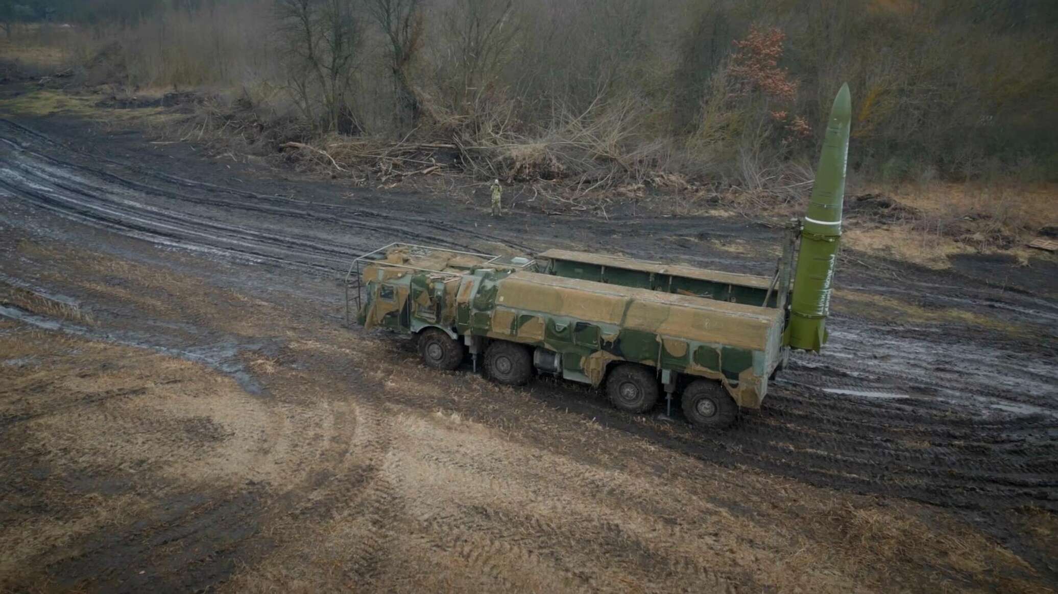 "Искандар" ракетаси душманнинг ичкари истеҳкомларига зарба беради ...