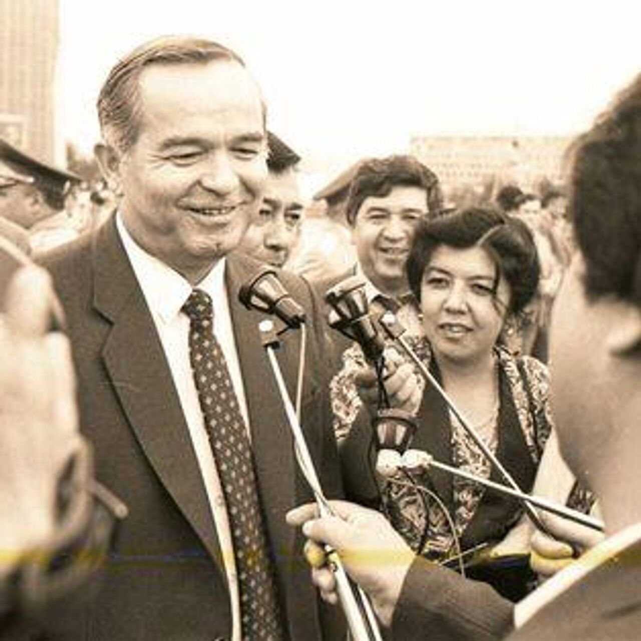 Islom Karimov biografiyasi