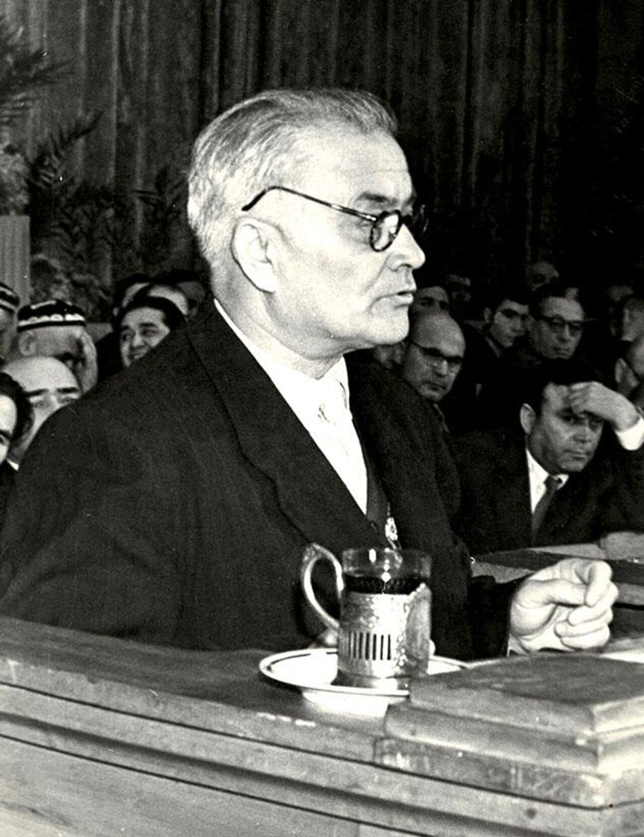 Abdulla Qahhor — hayoti va ijodi