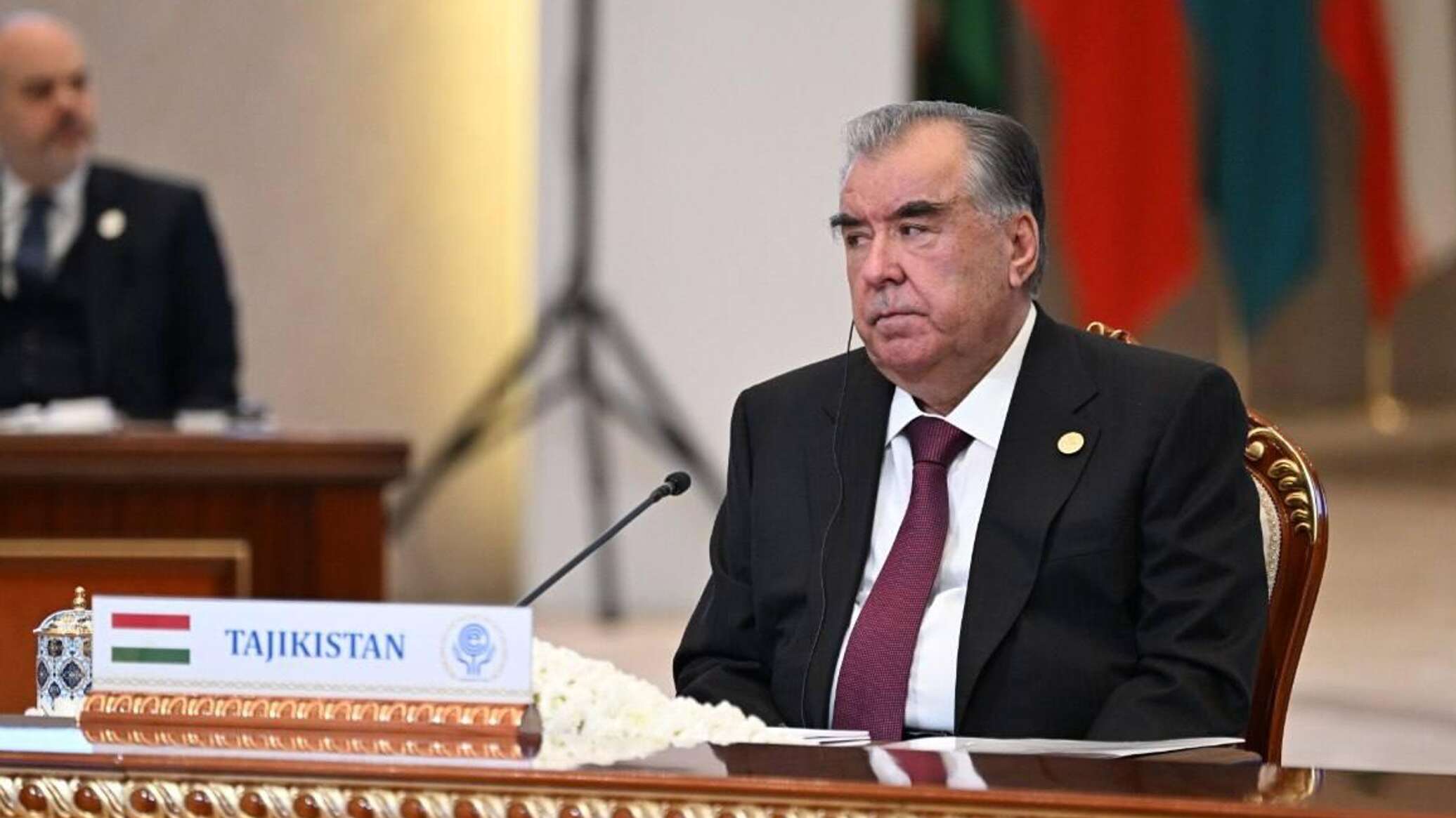 Energiya ishlab chiqarishni ko‘paytirish — Emomali Rahmon IHT sammitida ...