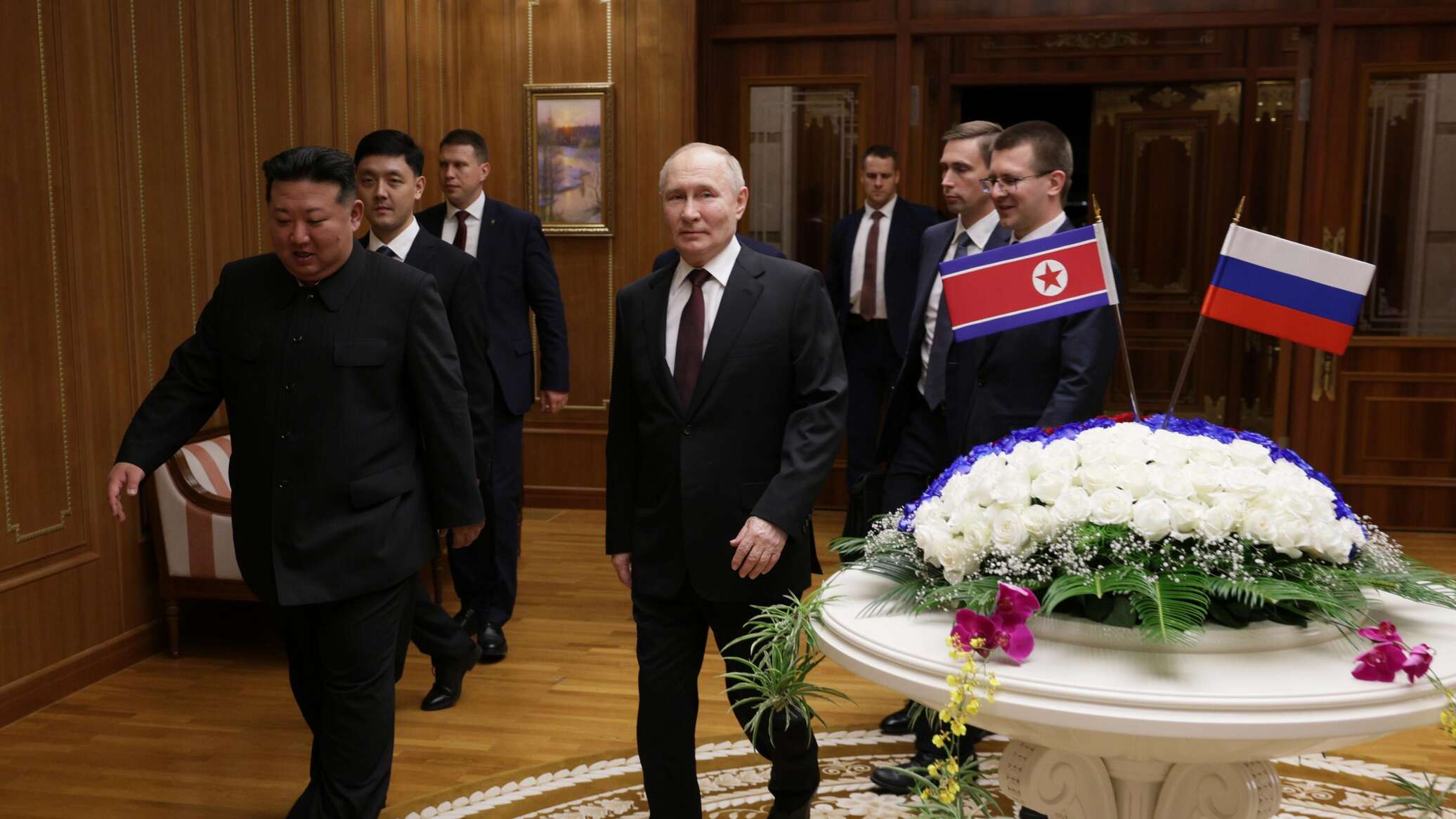 Vladimir Putin Kim Chen In bilan nimalar haqida gaplashdi?