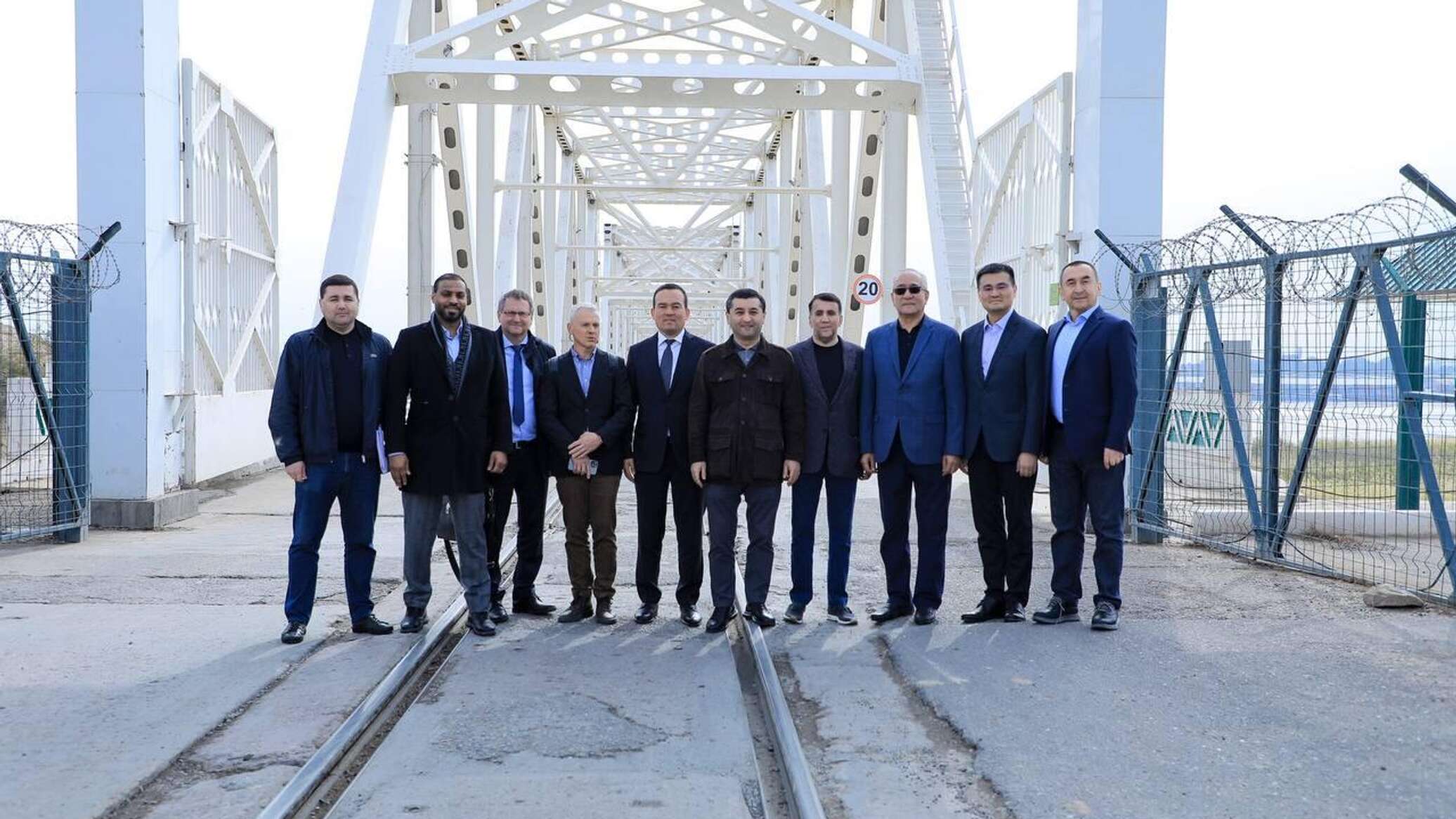 Baxtiyor Saidov xorijiy davlatlarning elchilari bilan Termiz xalqaro ...