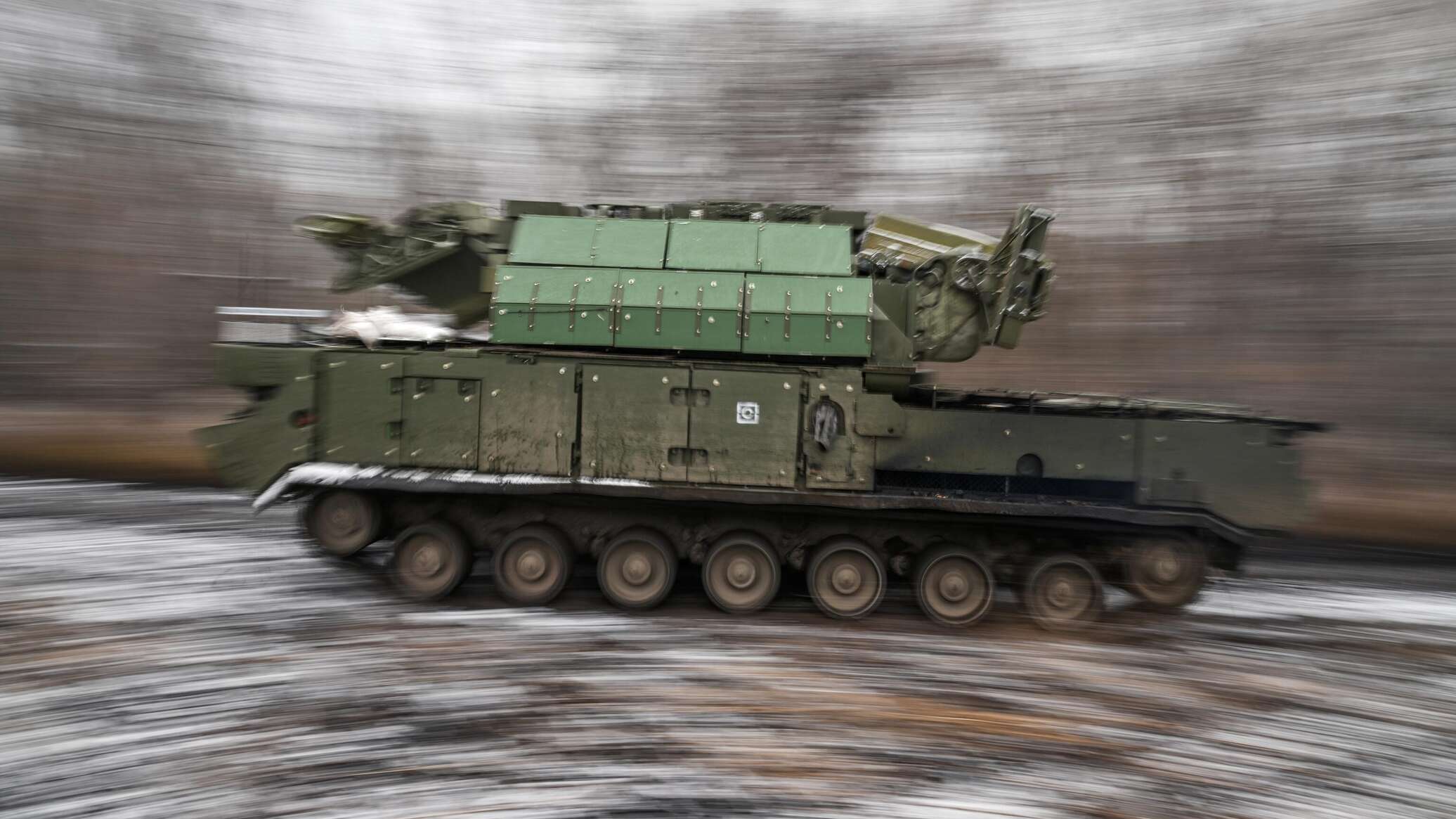 Rossiya bir kechada Ukrainaning 49 ta dronini yo‘q qildi