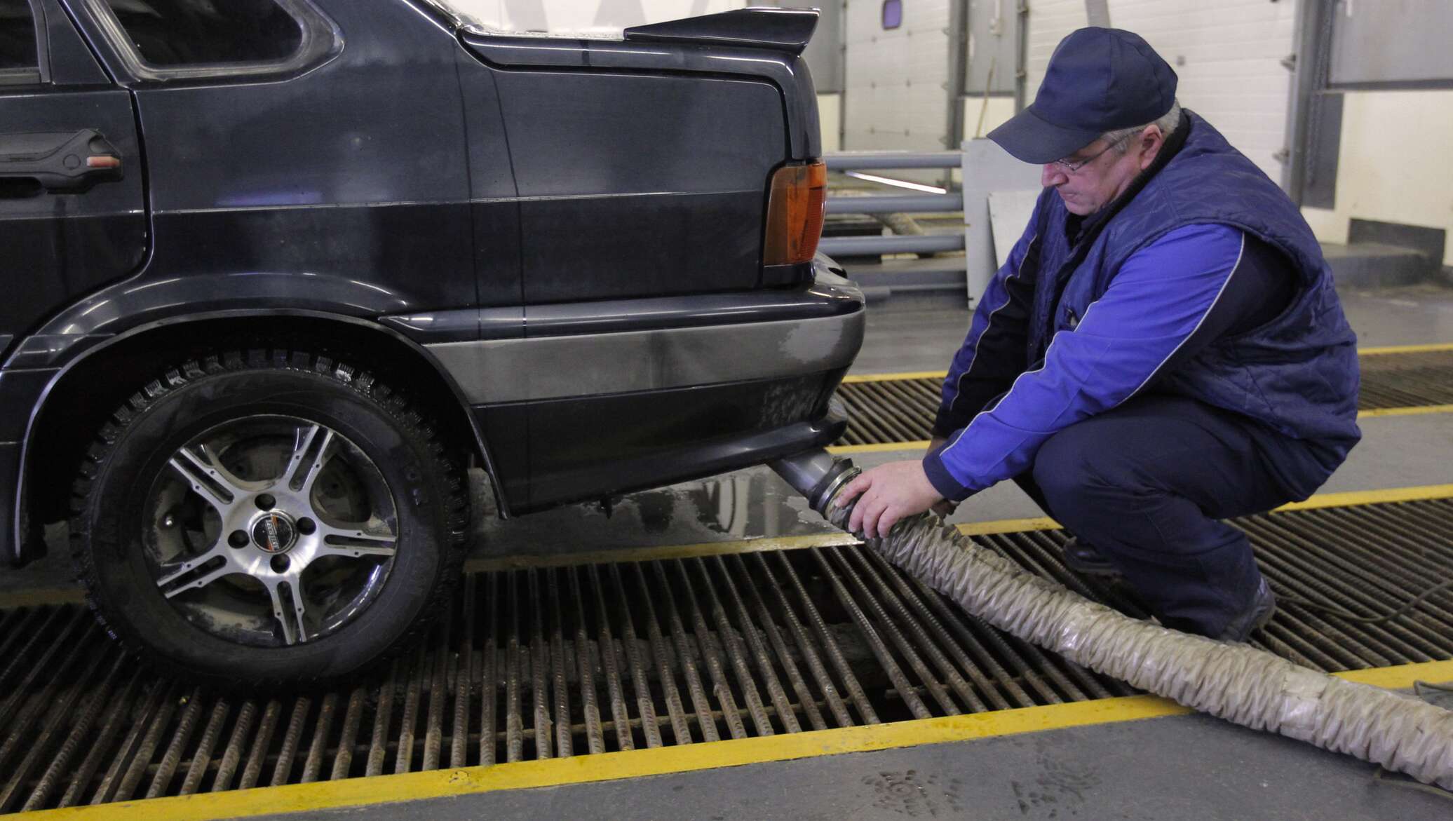 Ота-бола ихтирочилар заҳарли газларни ушлаб қолувчи қурилма яратишди ...